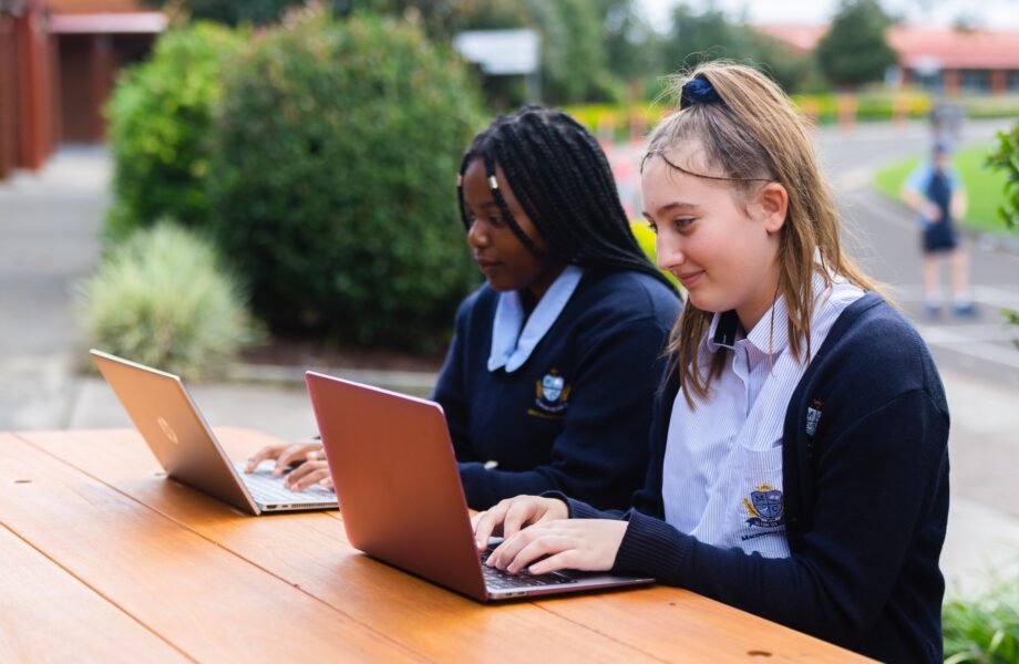 Bring Your Own Technology (BYOT) : Macquarie College